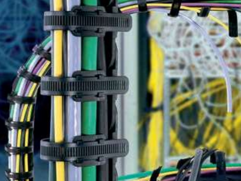 IGUS® E2 Medium Series 26 Snap Chain